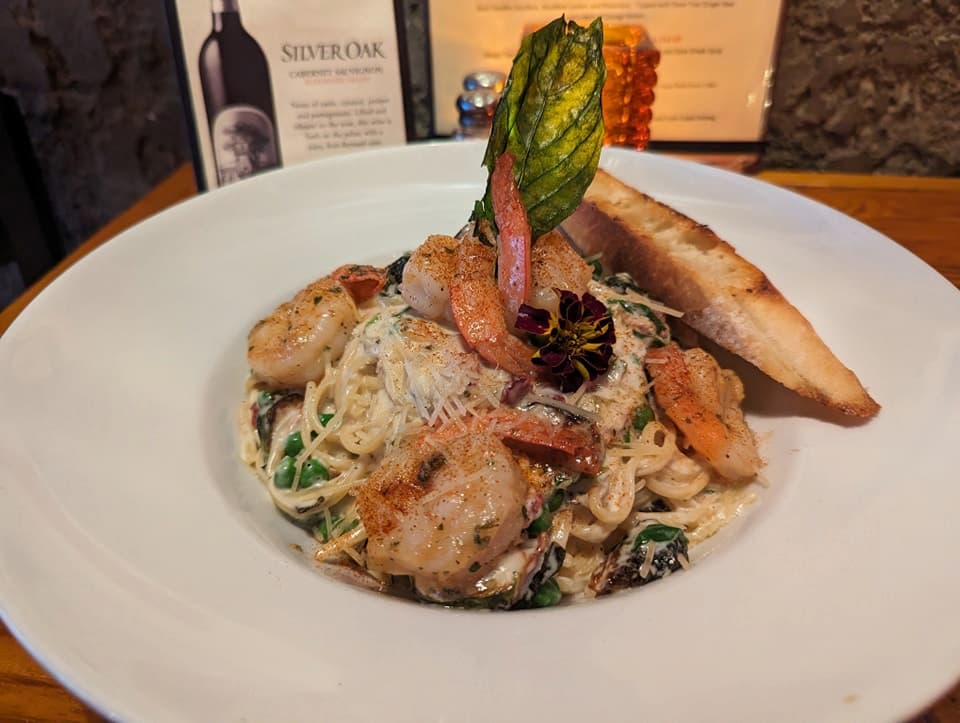 Our Favorite Restaurant - Roamly Getaways